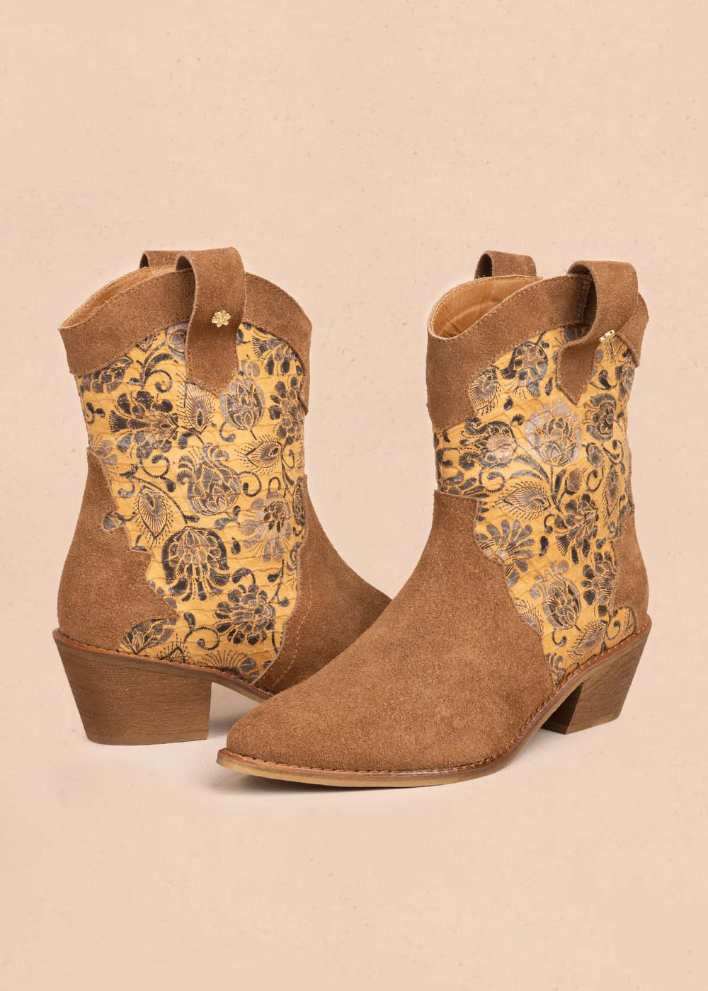 Botines para dama | Botines de moda en cuero | Cosmos Colombia